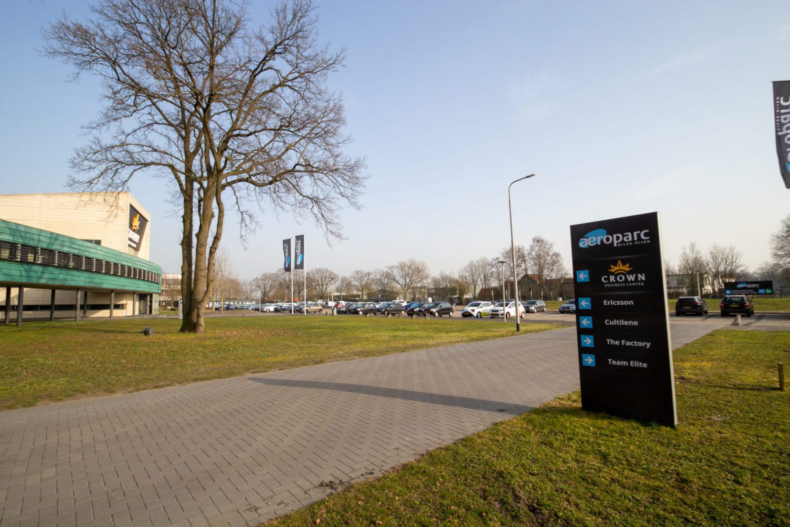 Crown Business Center - Kantoorruimte op toplocaties